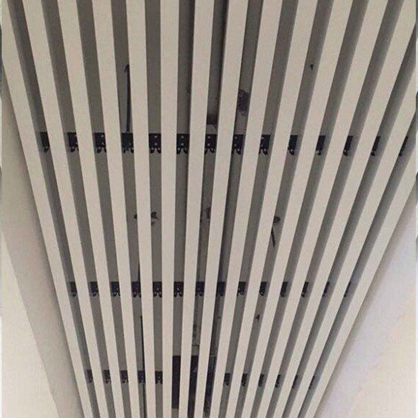 Кубообразный реечный потолок Белый - Купить от 50кв.м. Звоните.