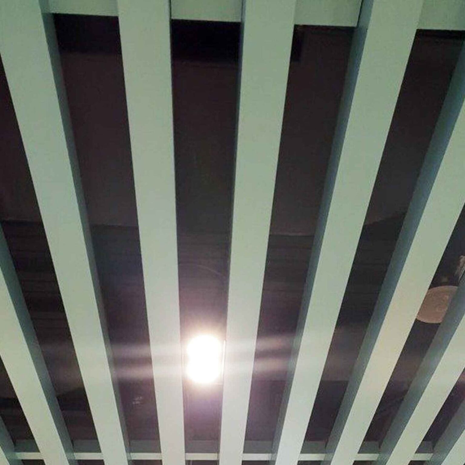 Кубообразный реечный потолок - Купить от 50кв.м. Звоните.